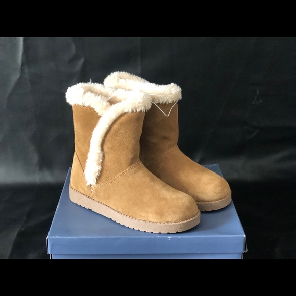 Universal Thread | Shoes | Ugg Like Fur Boots | Poshmark